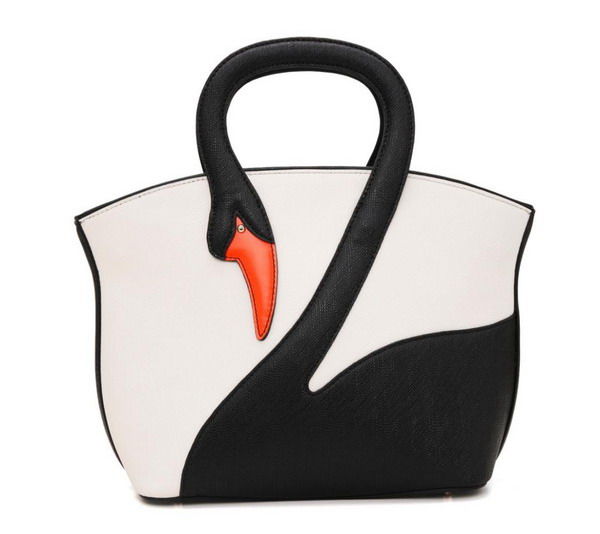 马上有范HONGU红谷女包掀起黑白优雅STYLE|HONGU|STYLE_凤凰时尚