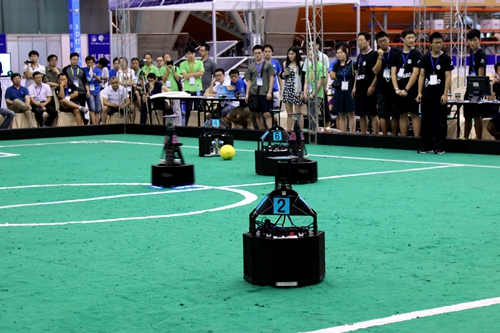 2015第19届RoboCup机器人世界杯赛及学术大会纪实_资讯频道_凤凰安徽