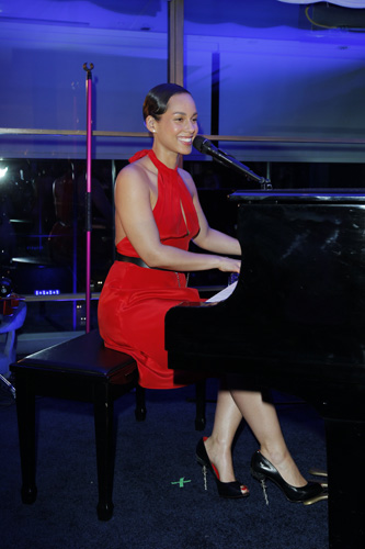 TOMMY HILFIGER 庆祝西海岸新旗舰店开业|旗舰店|Tommy_凤凰时尚