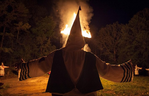 带你走近真实的美国三K党|美国|骑士_凤凰资讯