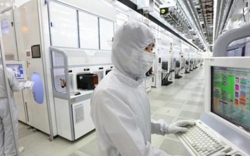 三星建全球最大半导体生产线 投资近9百亿元|三星电子|生产线_凤凰科技