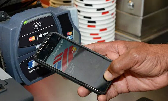 打电话发短信时也能用Apple Pay：期待吗？|Apple|支付宝_凤凰科技